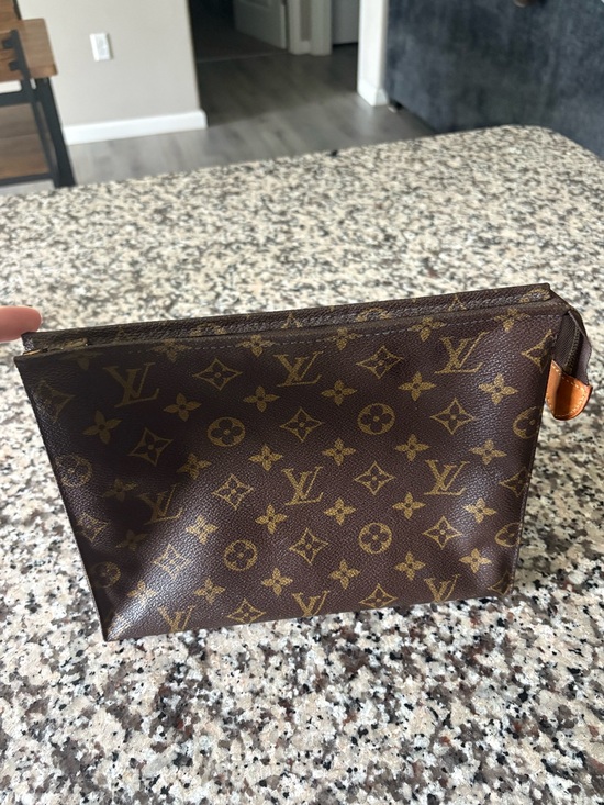 Louis Vuitton | Bags | Louis Vuitton Monogram Canvas Toiletry Pouch 26 ...